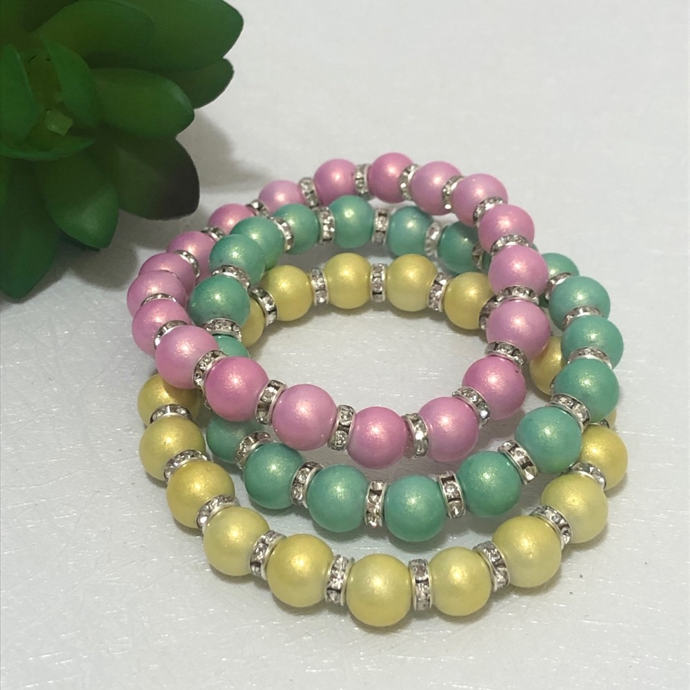 Beautiful Pastels Bracelet Set. Soft Colors. - Gem